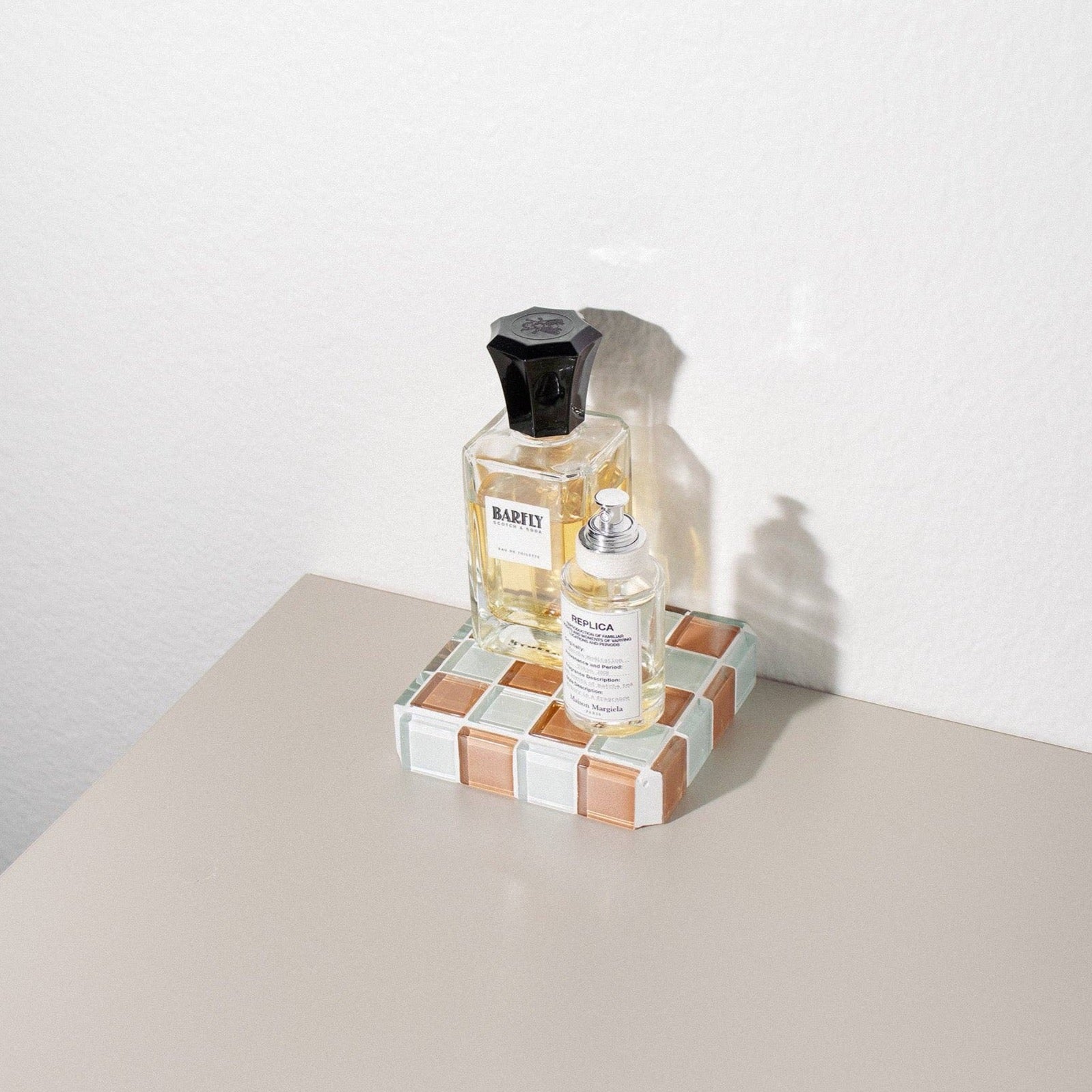 Subtle Art Studios |Glass Tile Display Cube | Caramel Macchiato | Claya